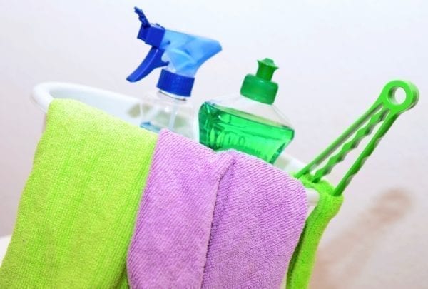 4 Effective Ways To Dust With The Best Duster